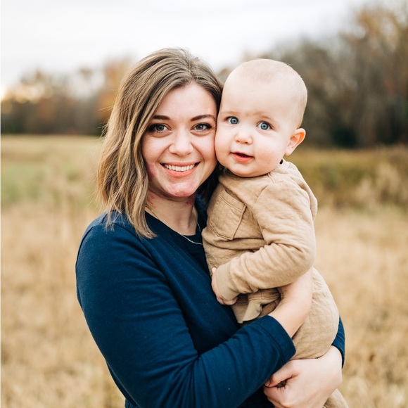 Brynn's Closet (@brynn_catlett) | Poshmark